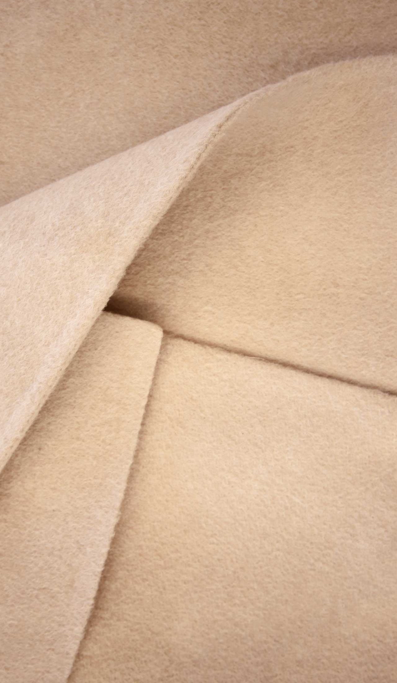 Cashmere – Akris Inc.